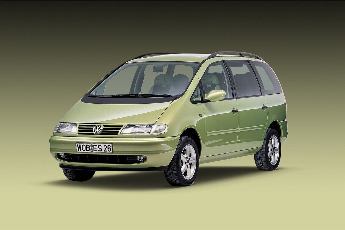 Type 147 "Fridolin" (1964–1974) | Volkswagen Newsroom