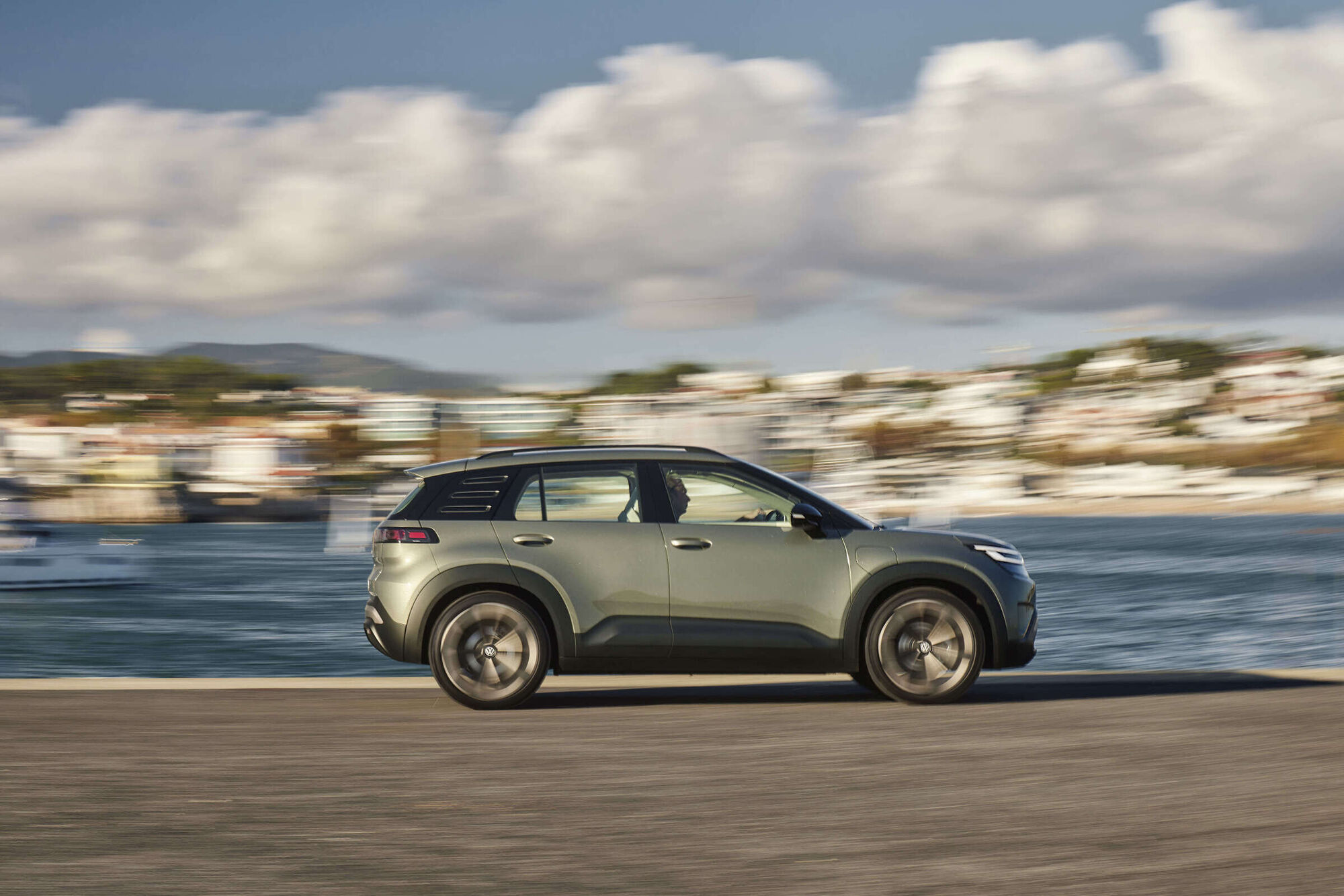 World premiere at the IAA: with the ID. CROSS Concept, Volkswagen is ...