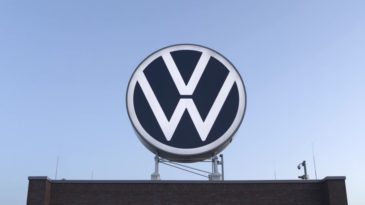 Volkswagen-Werk Wolfsburg // Markenhochhaus // September 2019 | Videos ...